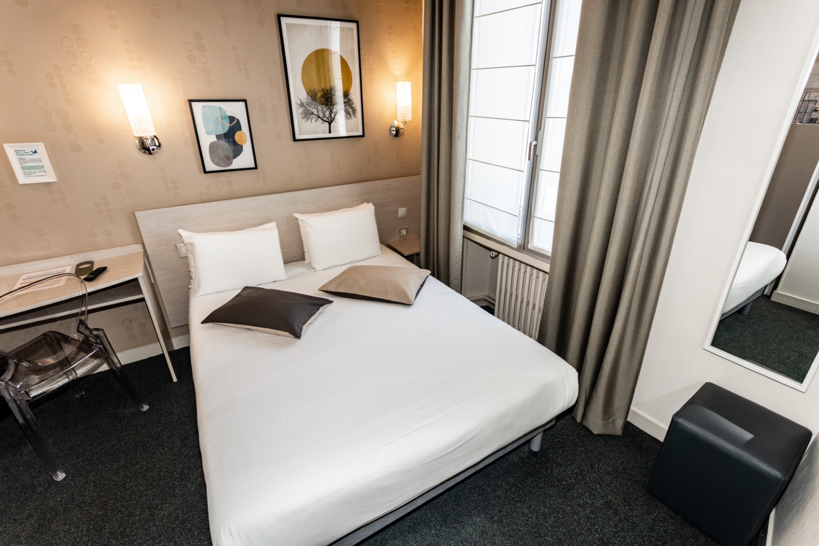 Accueil - Champagne Hôtel Angers